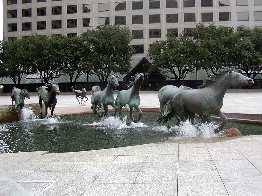 These Are The Top 25 Creative Sculptures And Statues In The World ...
