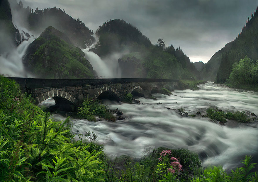 These 20 Mystical Bridges Will Inspire you - Viral Novelty