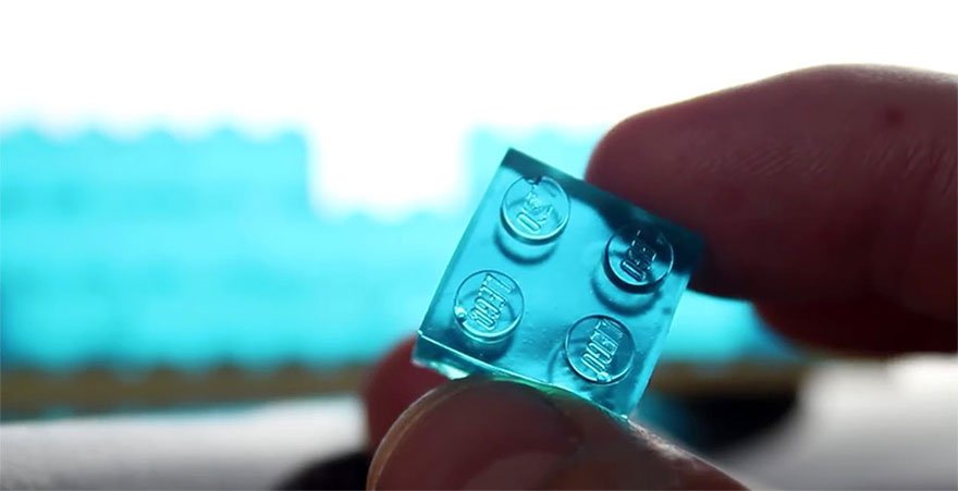 You Can Now Make Edible And Stackable LEGO Gummy Candy! This Is Awesome ...