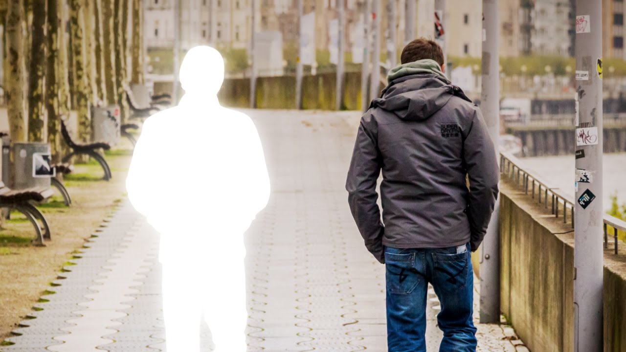 Indications that your loved one is reaching out to you from the other ...